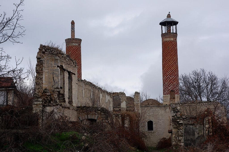 Bergkarabach: Roadtrip -Reisebericht von Weltenbummler