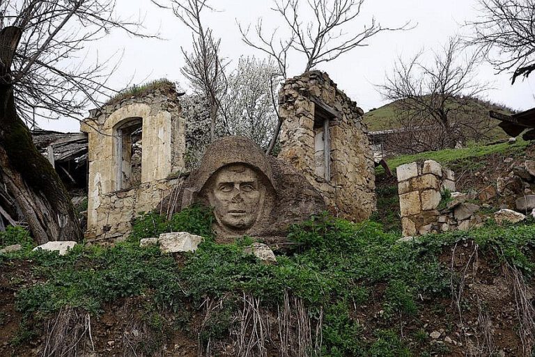 Bergkarabach: Roadtrip -Reisebericht von Weltenbummler